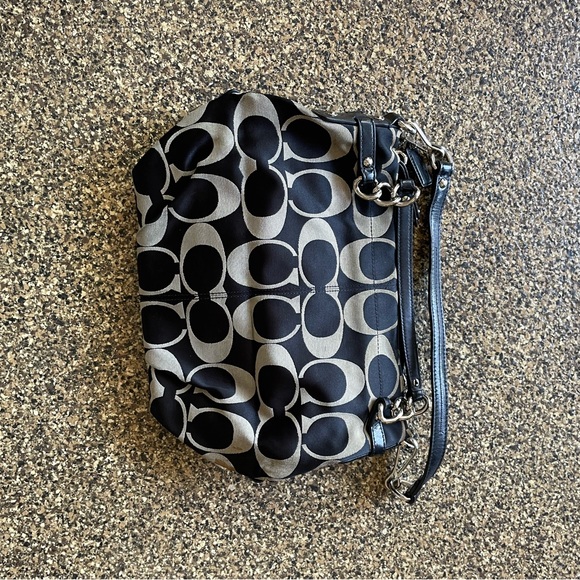 Coach | Bags | Silver And Black Coach Pattern Tote With Leather Handles ...